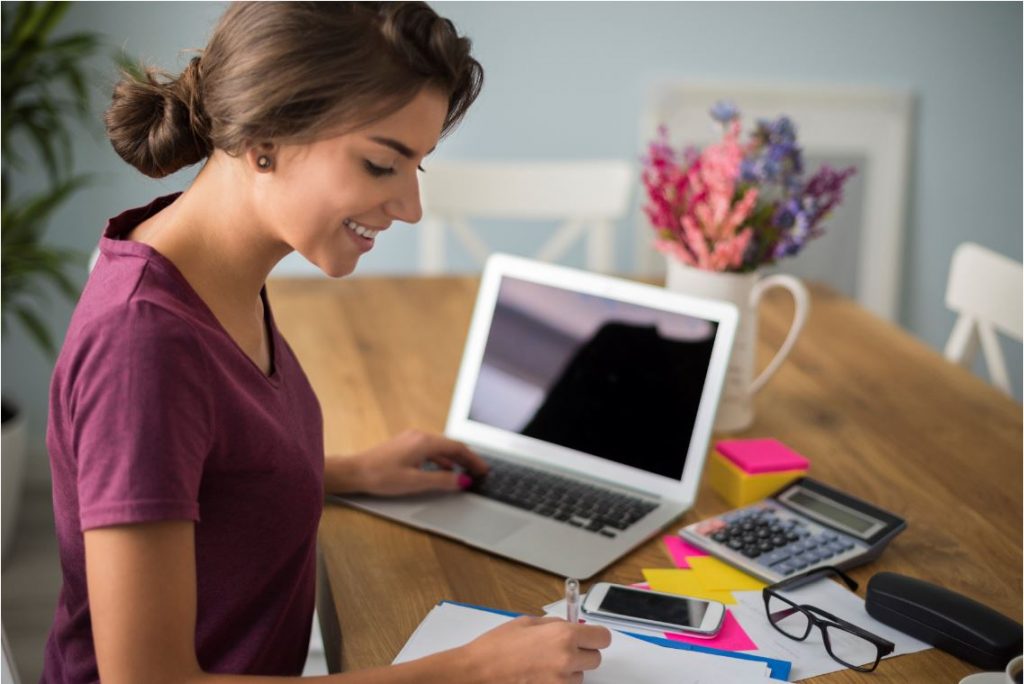 15 Stay at home mom jobs that'll make you extra cash - juelzjohn